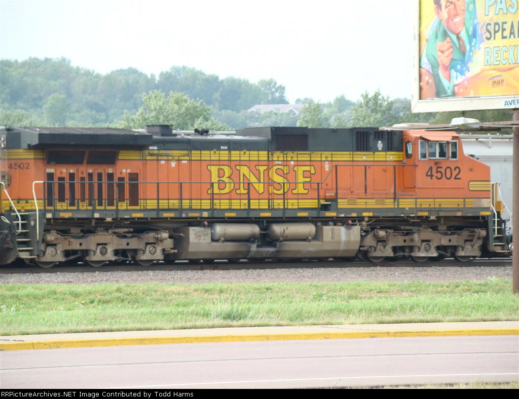 BNSF 4502